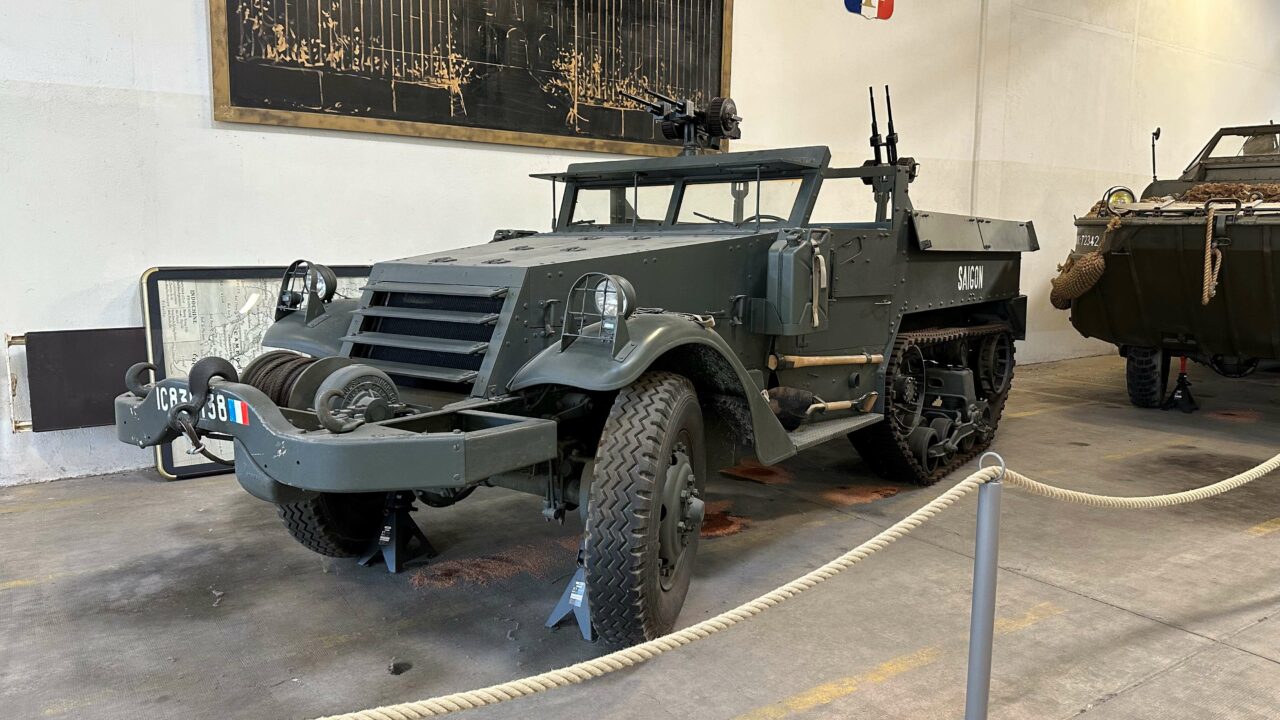 Half-track M9A1 - Musée des Blindés
